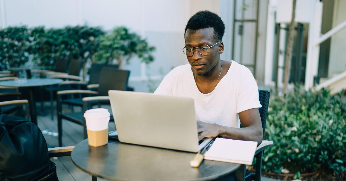 A day in the digital nomad life: routines and remote work tips