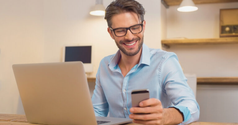 The ultimate guide to eSIM for laptops: freedom for travellers