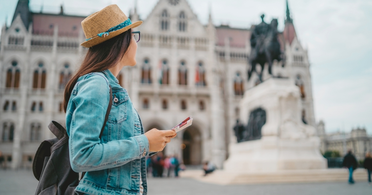 Google Maps vs. Waze: a complete comparison guide